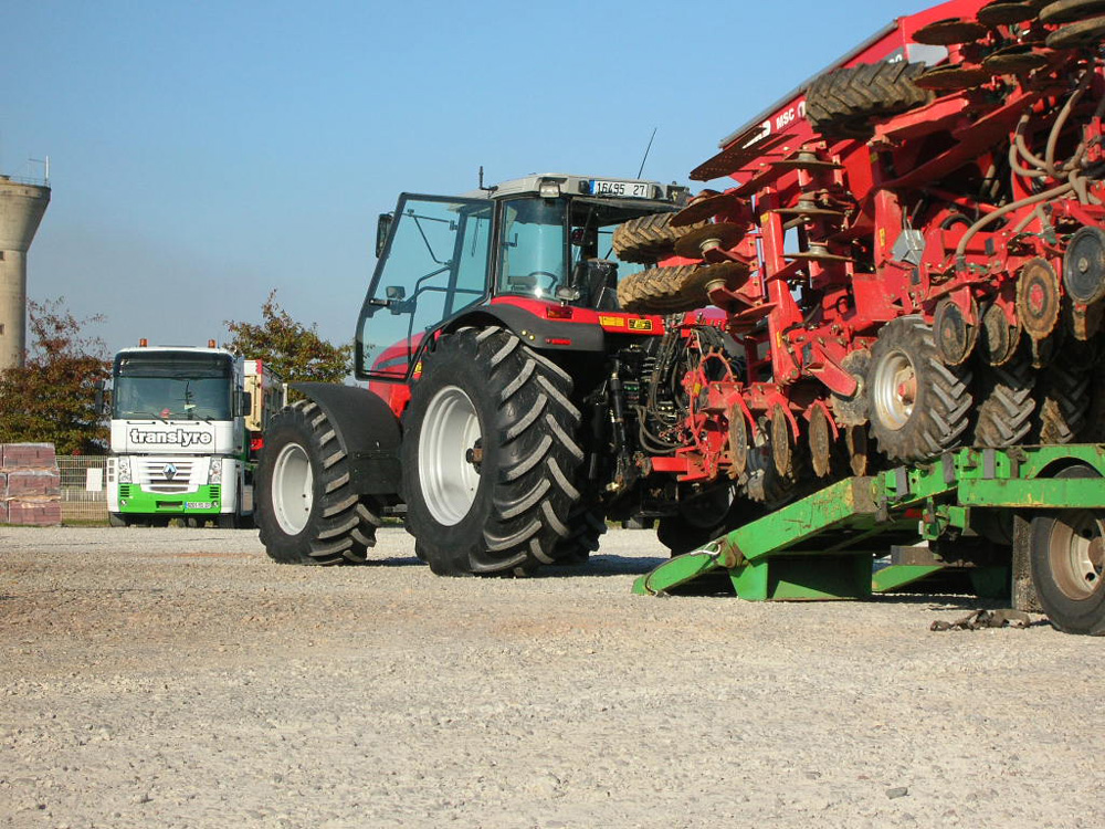 photos de transport de matériels agricoles